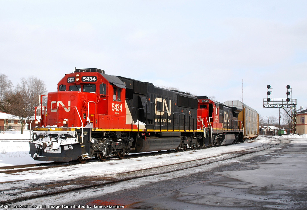 CN 393